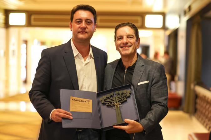 Ratinho Junior se reúne com presidente do Google Cloud para América ...